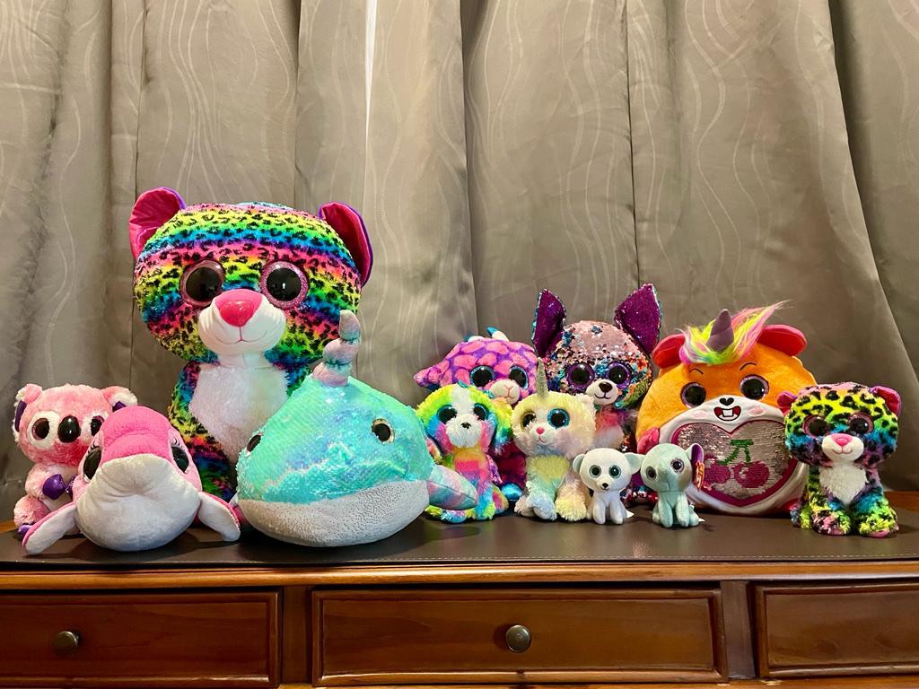 Soft toy collection, Hobbies & Toys, Toys & Games on Carousell