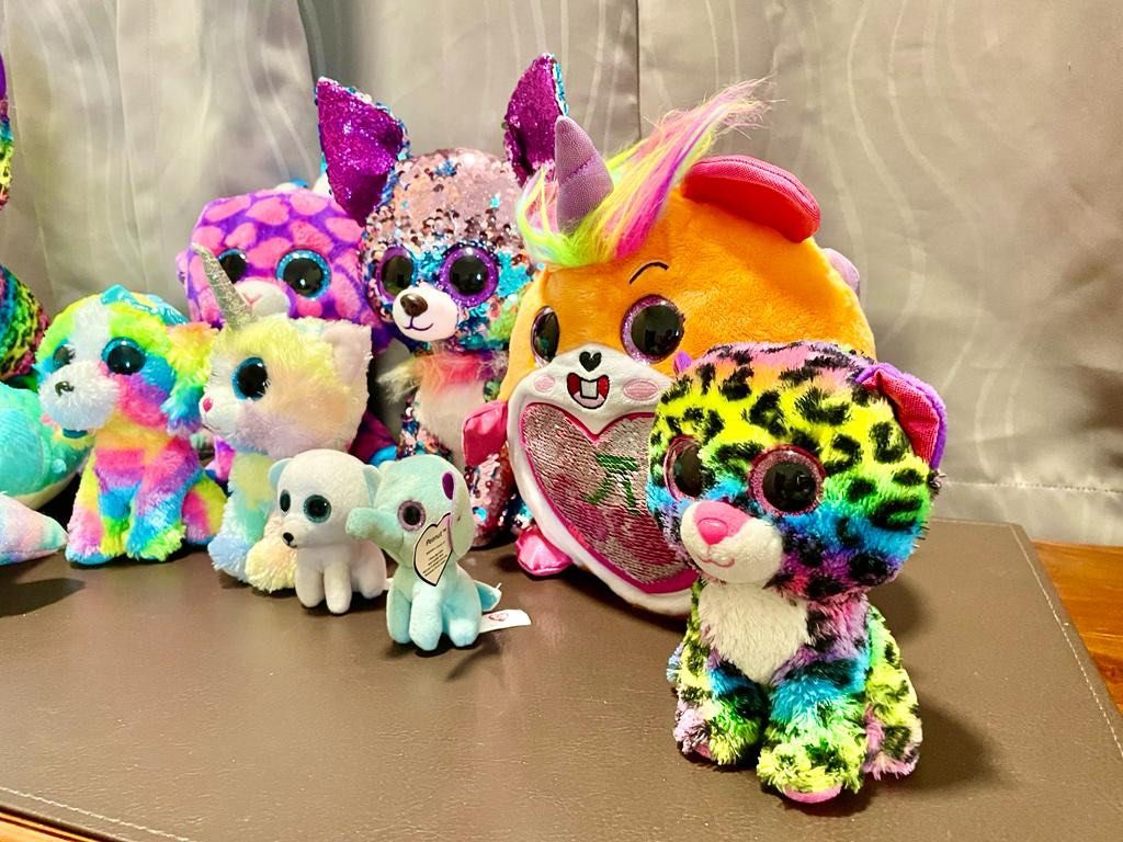 Soft toy collection, Hobbies & Toys, Toys & Games on Carousell