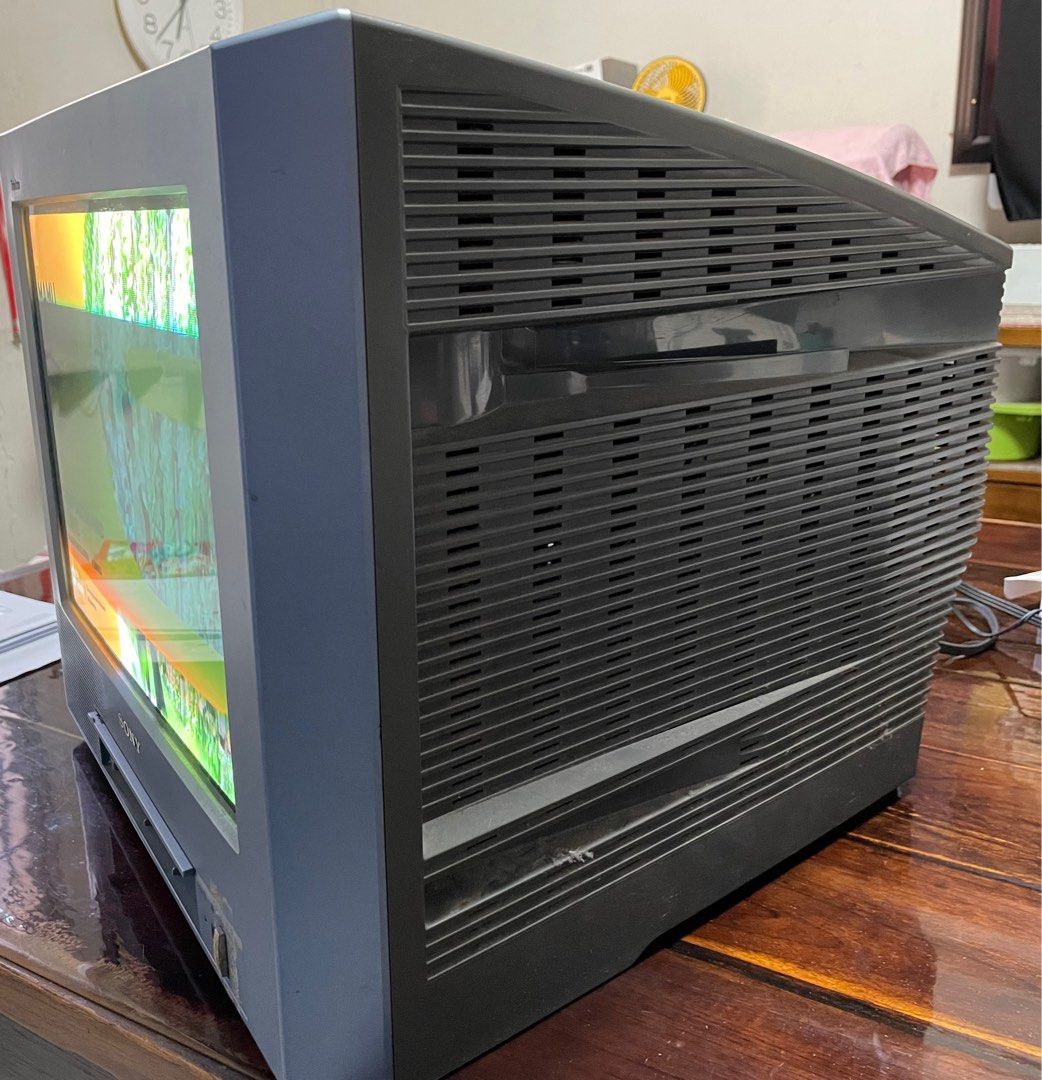 Sony Trinitron, TV & Home Appliances, TV & Entertainment, TV on Carousell