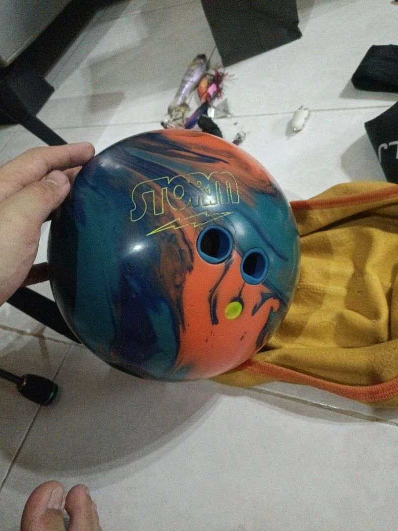 storm sure lock, Sports Equipment, Sports & Games, Billiards & Bowling ...