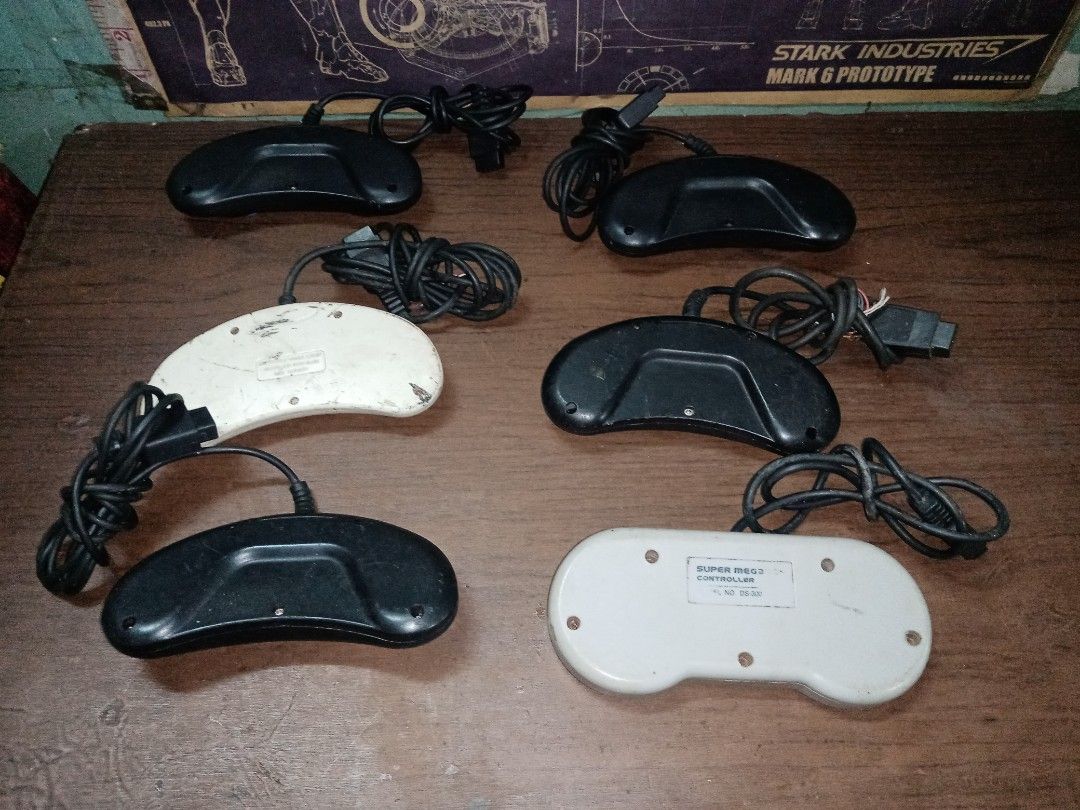 Super Famicom & Family Computer Controllers Set (6pcs), Video Gaming ...