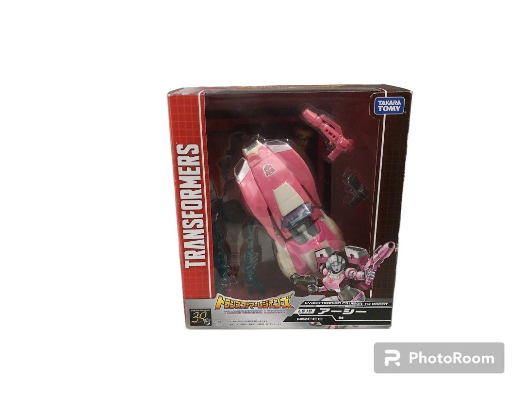 Takara Legends Arcee, Hobbies & Toys, Toys & Games on Carousell