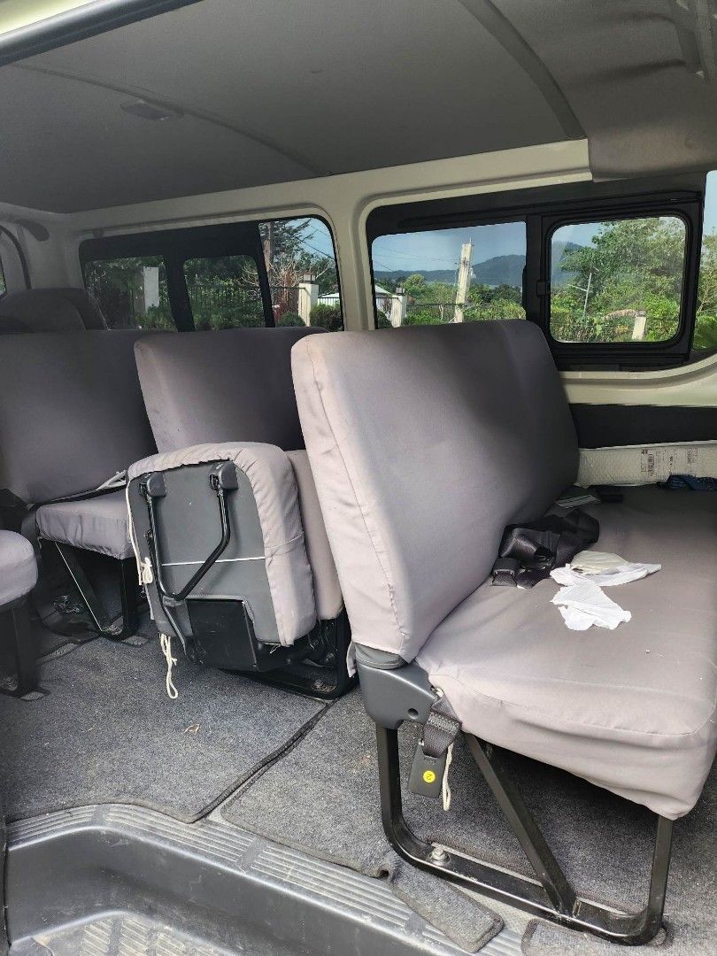 Toyota Hiace 3.0 Standard Roof DX Van 5-Dr (A) on Carousell