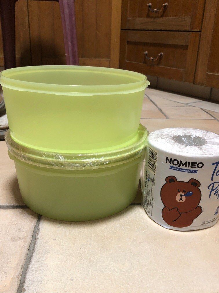 Tupperware round container, Furniture & Home Living, Kitchenware ...