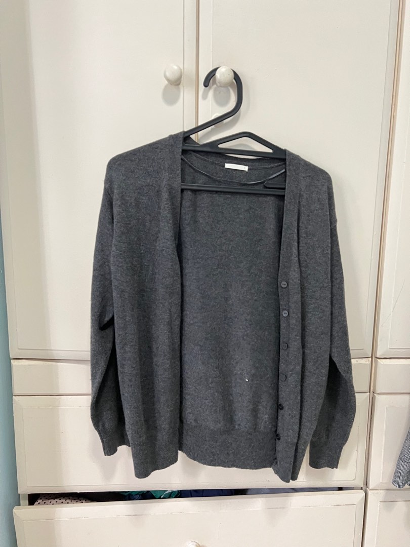 GU cardigan, Women's Fashion, Tops, Other Tops on Carousell