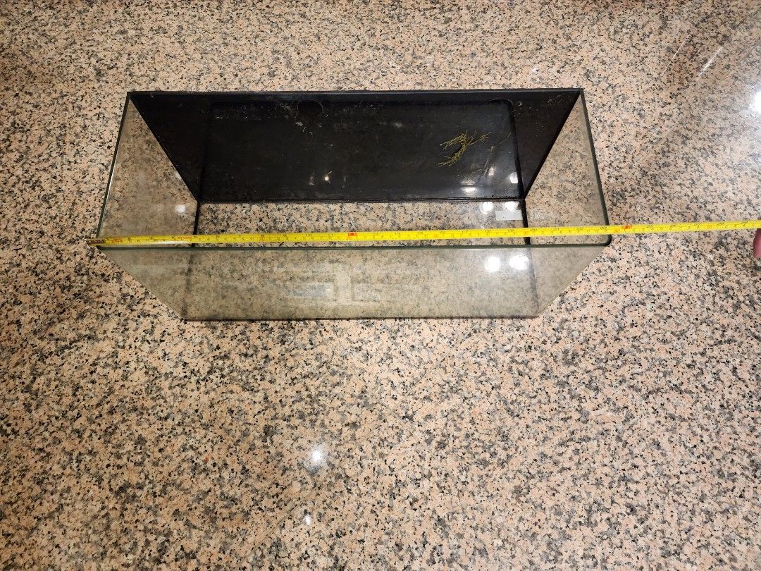 Cheap Clearance! Used Fish tanks of different sizes, Pet Supplies ...