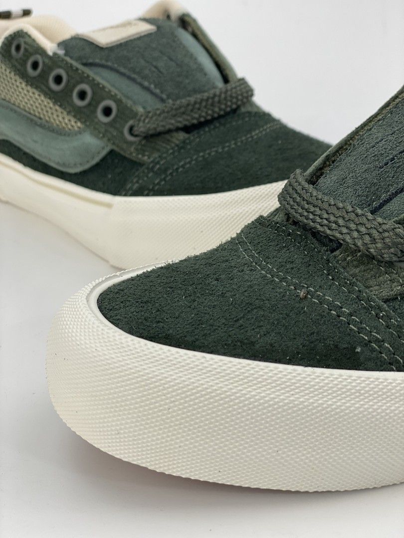 Vans Knu Skool VR3 LX, Men's Fashion, Footwear, Sneakers on Carousell