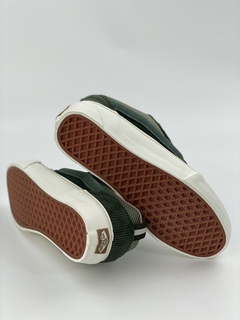 Vans Knu Skool VR3 LX, Men's Fashion, Footwear, Sneakers on Carousell