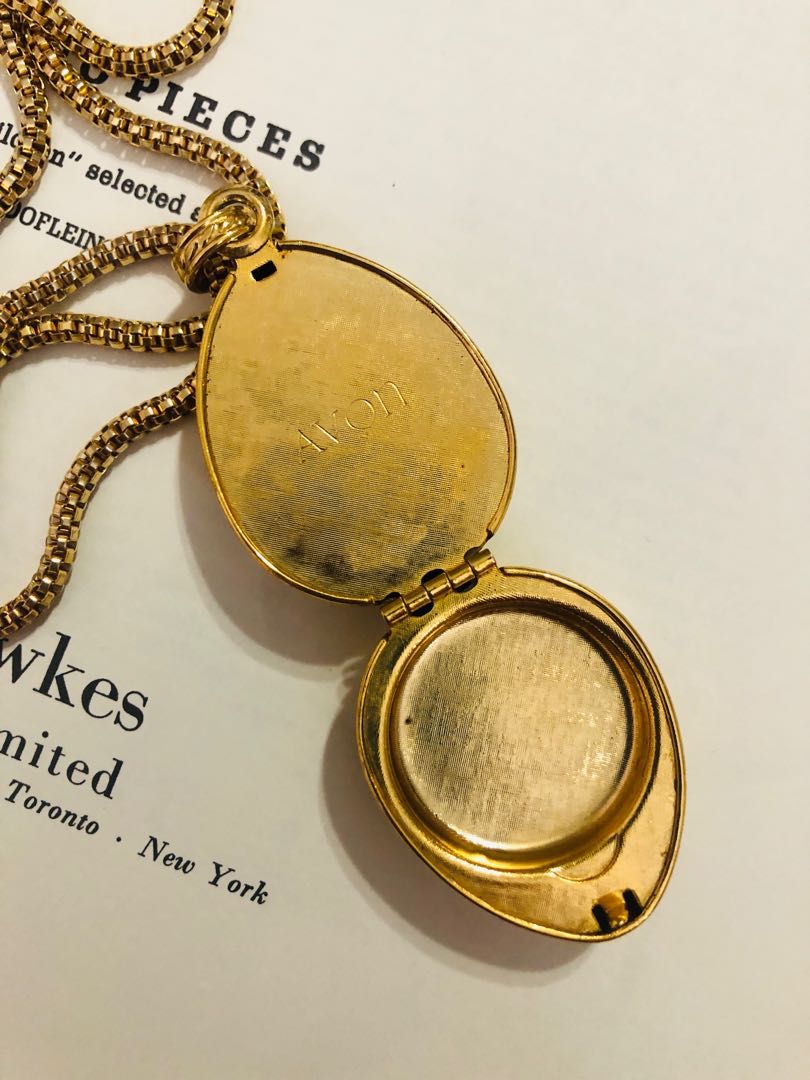 Vintage Avon Shell Perfume Locket Necklace, Women's Fashion, Jewelry ...