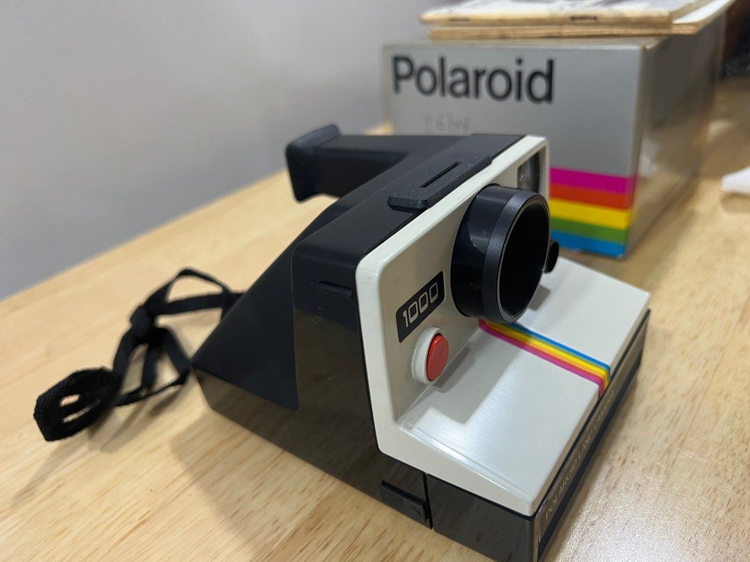 Vintage Polaroid Land Camera 1000, Photography, Cameras on Carousell
