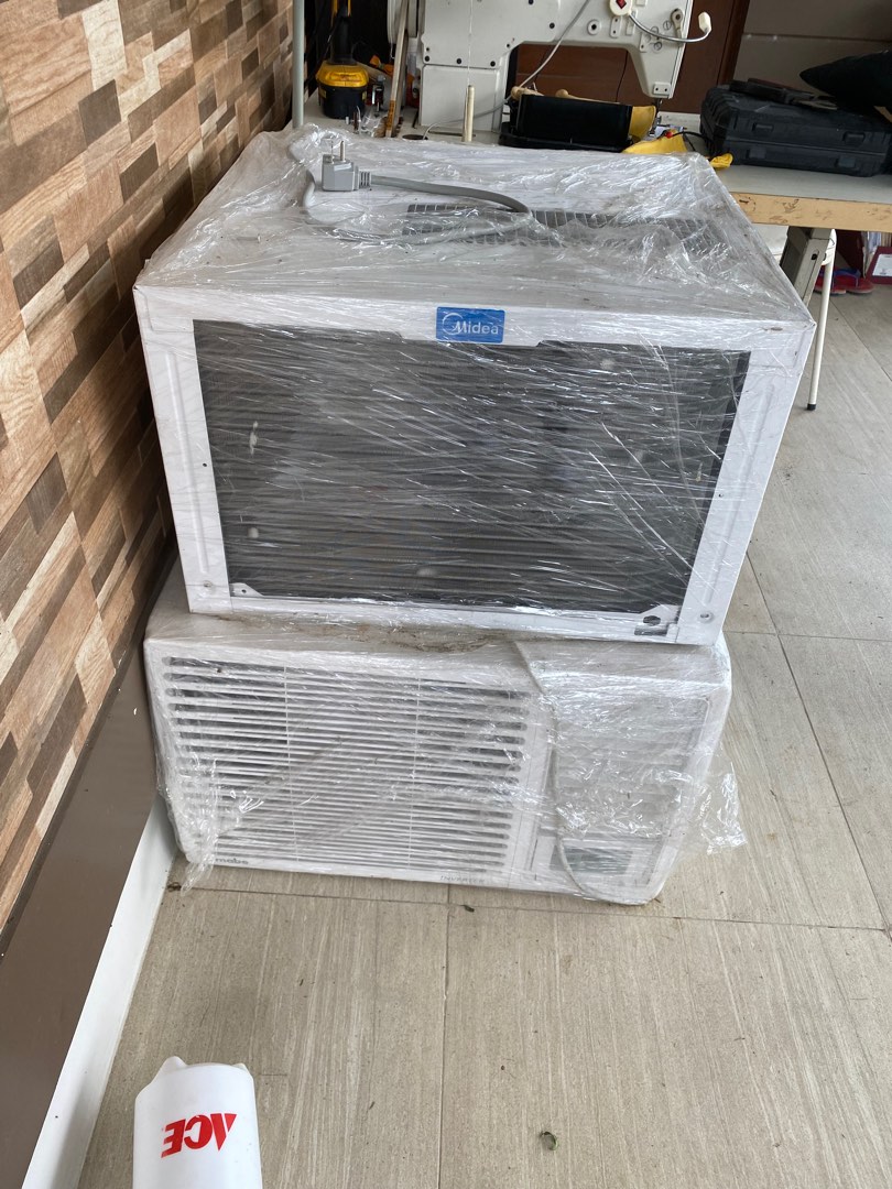 2 Window type Aircon( Mabe & Midea) on Carousell
