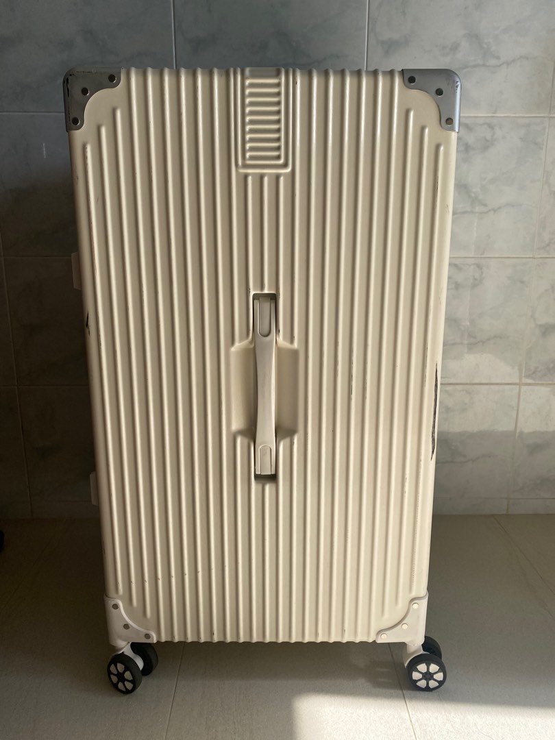 30 Inch Luggage, Hobbies & Toys, Travel, Luggage on Carousell