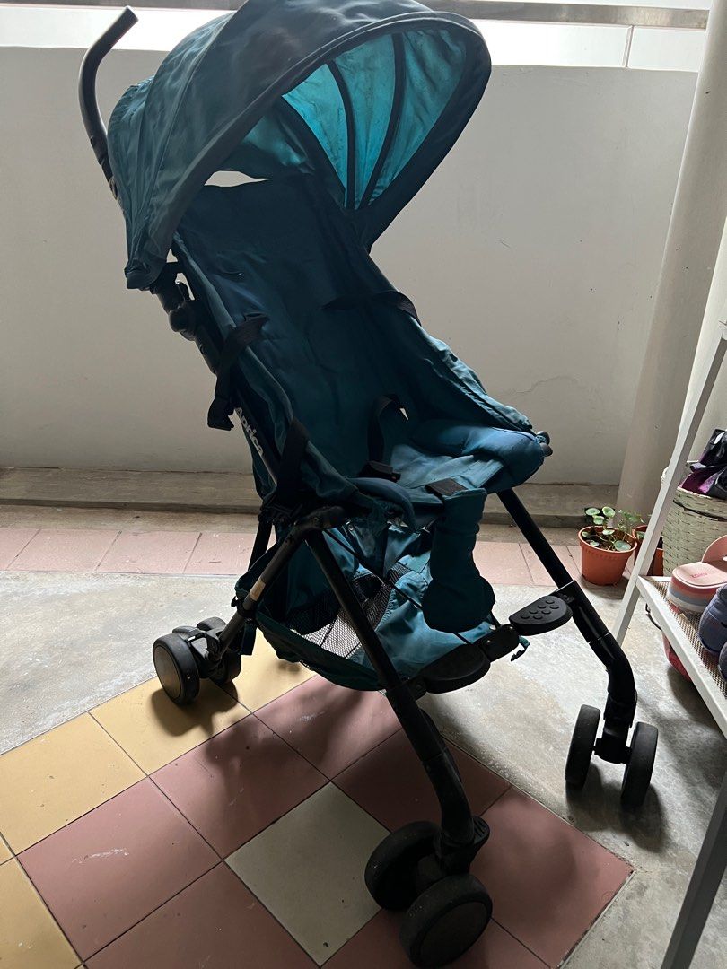 Umbrella stroller (buggy )Aprica stroller green at sembawang,, Babies ...