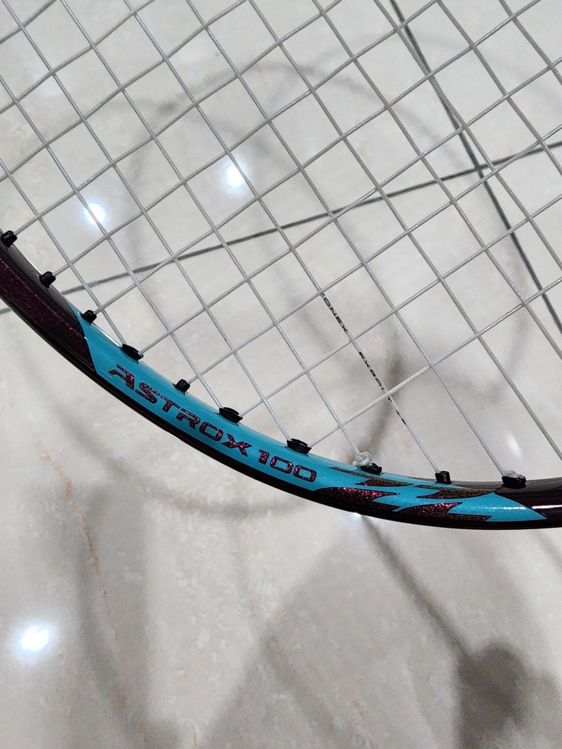 Astrox 100zz kurenai 4u g5, Sports Equipment, Sports & Games, Racket & Ball Sports on Carousell