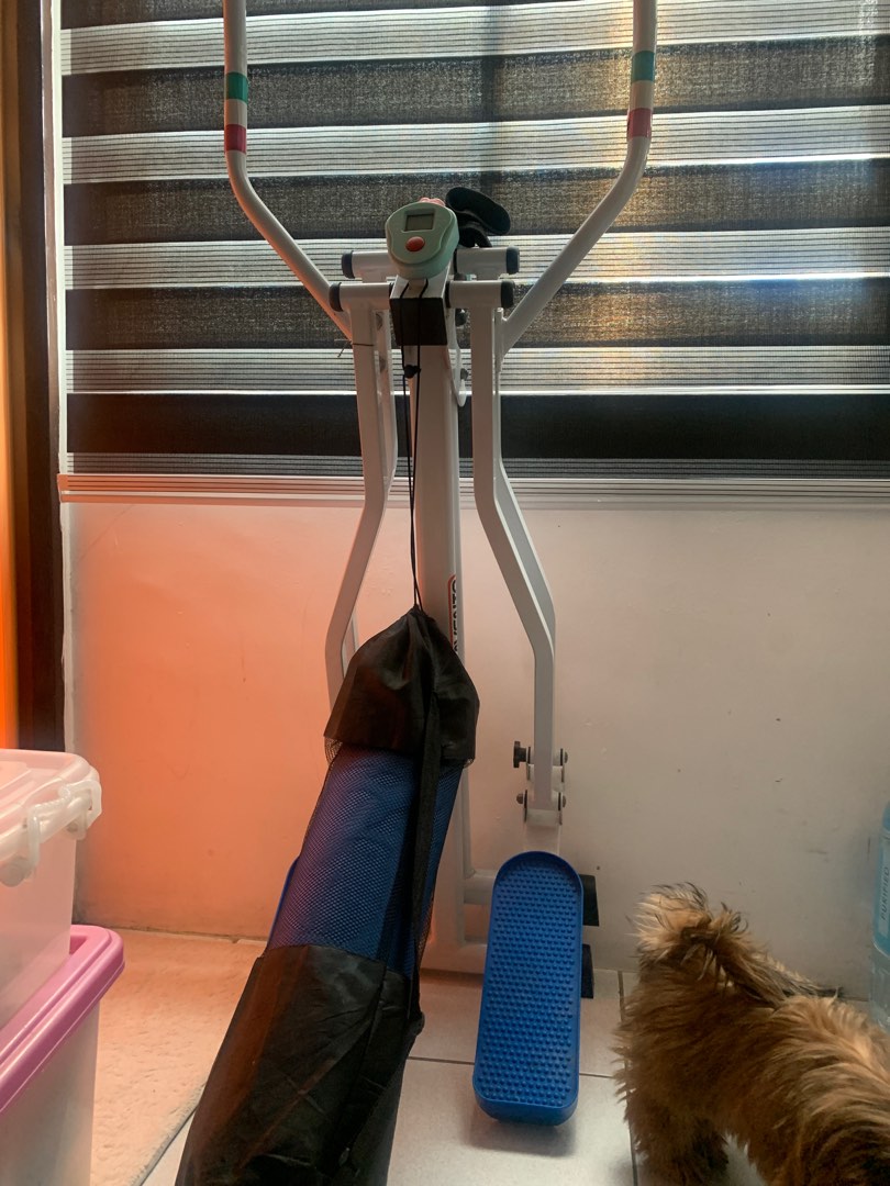 AVENTO SKYWALKER- ELLIPTICAL MACHINE on Carousell