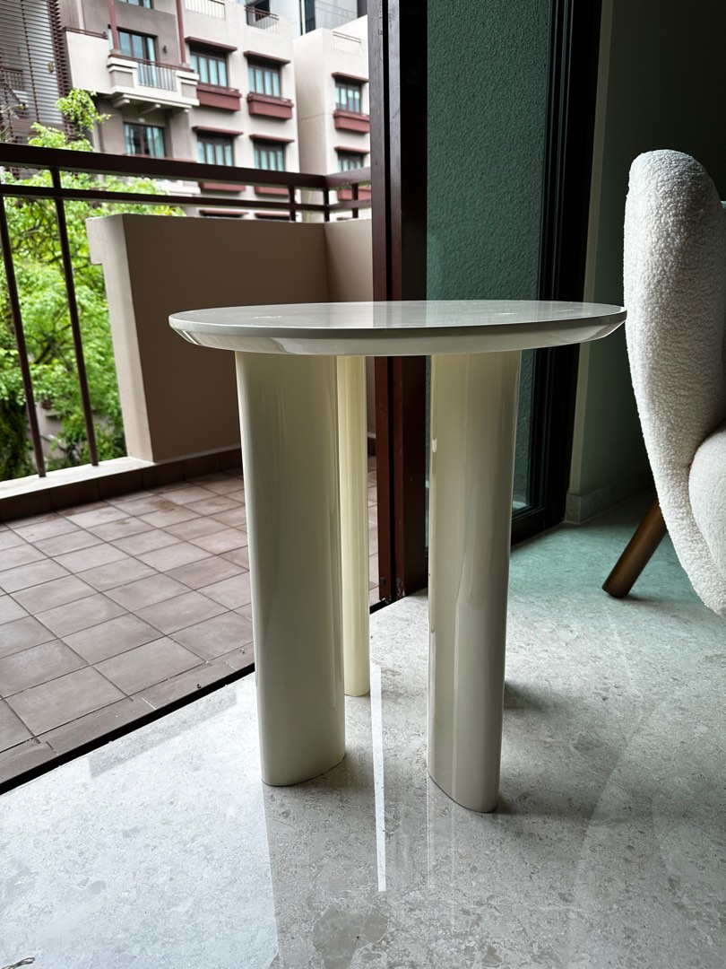 Brand New Unused Side Table, Furniture & Home Living, Furniture, Tables ...