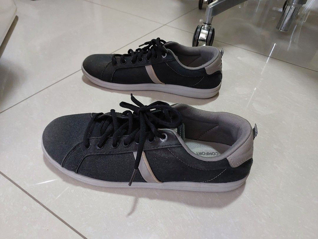 Crocs Canvas Shoe, Men's Fashion, Footwear, Sneakers on Carousell