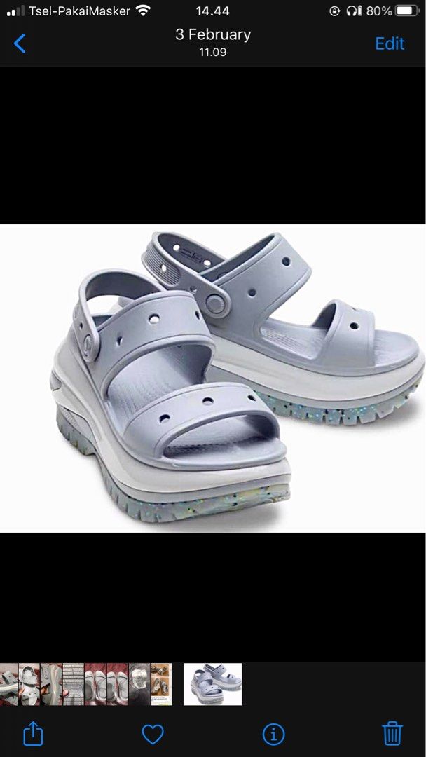 Crocs original mega crush, Fesyen Wanita, Sepatu di Carousell