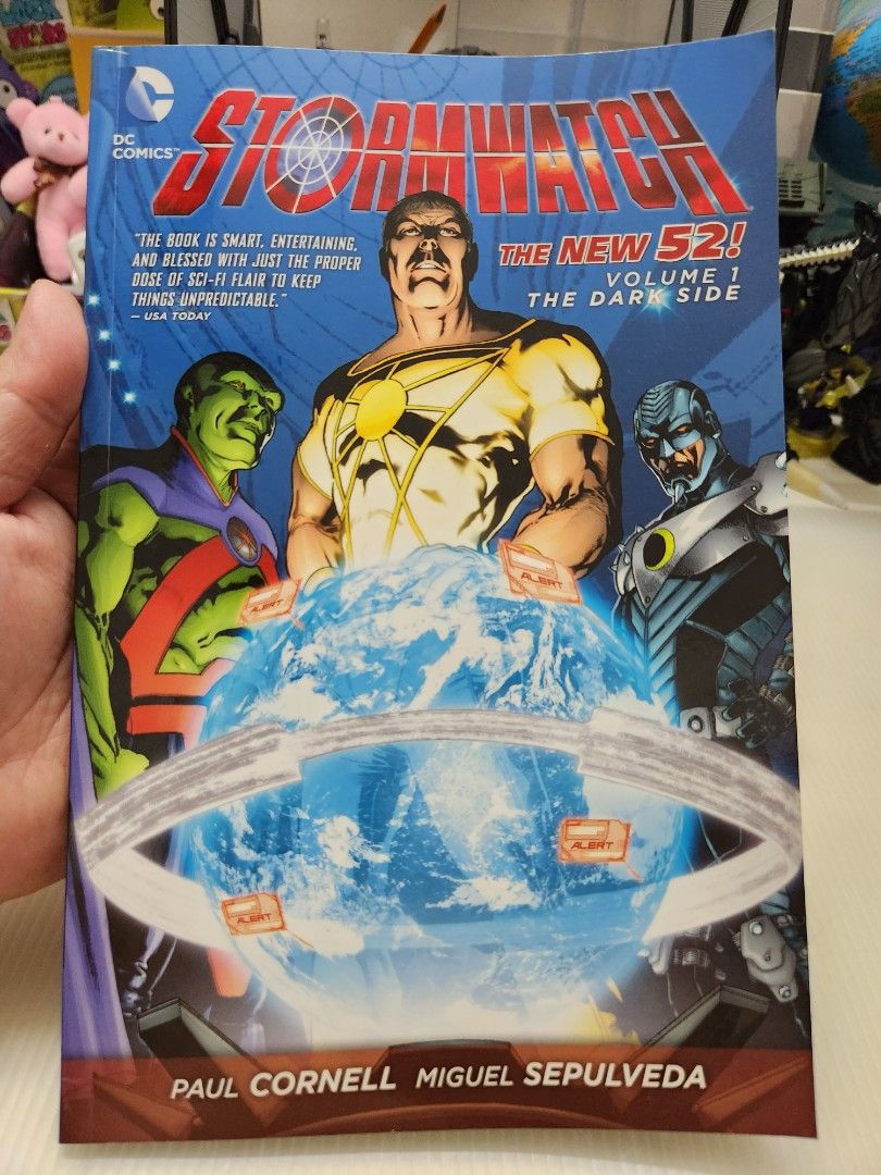 DC Comics Stormwatch (The New 52) Vol 1. The Dark Side, Hobbies & Toys ...