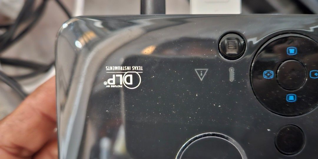 Dell M115HD mini projector, Computers & Tech, Office & Business ...