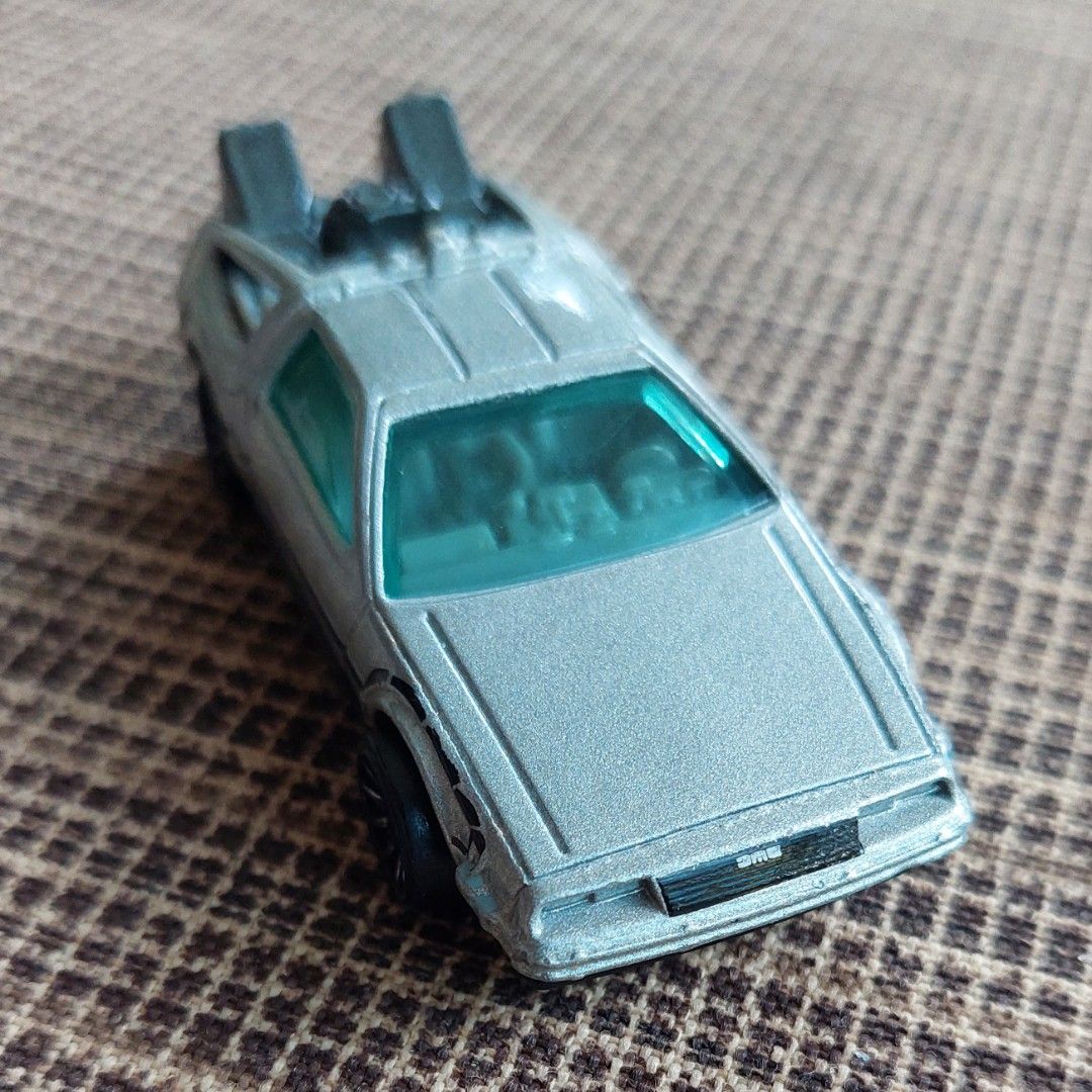 DeLorean Time Machine Back to the Future Hot Wheels, Hobbies & Toys ...