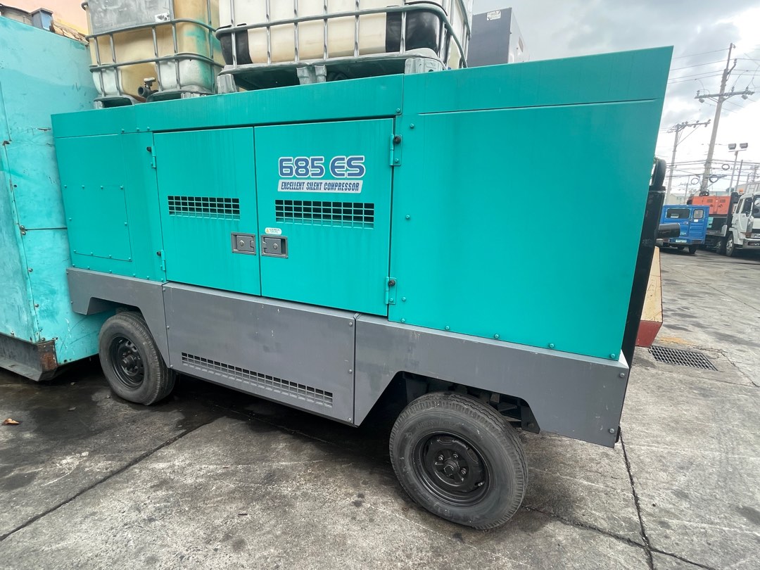 Denyo Airman Compressor 685 cfm, Commercial & Industrial, Industrial ...