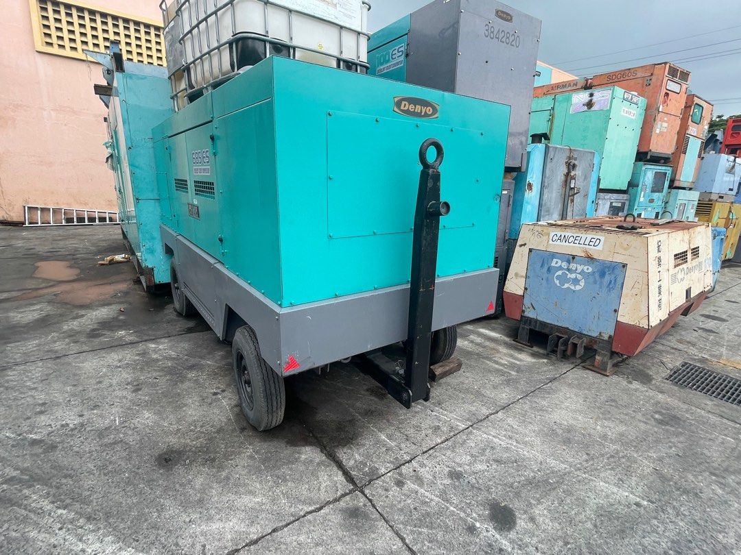 Denyo Airman Compressor 685 cfm, Commercial & Industrial, Industrial ...