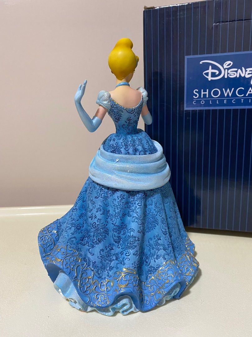 Disney Showcase Collection Cinderella Figurine, 興趣及遊戲, 收藏品及紀念品, 古董收藏 ...