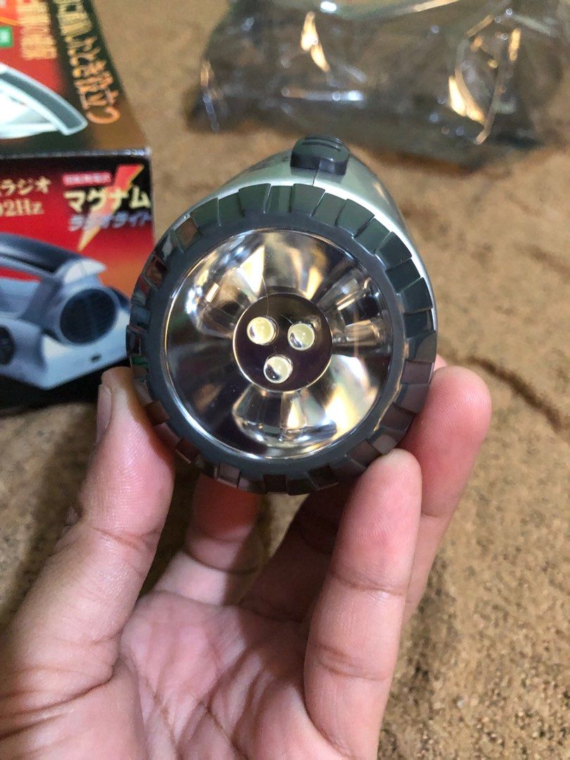 Emergency light and fm dynamo crank up device, TV & Home Appliances ...