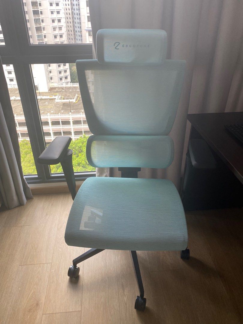 Ergotune Supreme ergonomic work chair, Furniture & Home Living ...