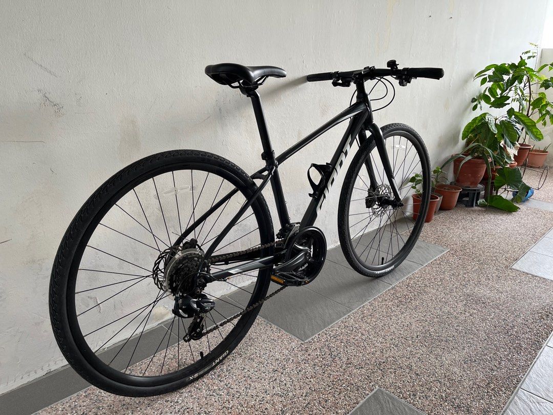 Giant Escape 2, XS, Hybrid Bike, Sports Equipment, Bicycles & Parts, Bicycles on Carousell
