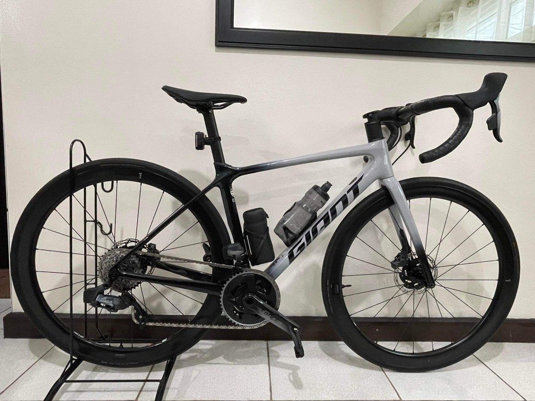 GIANT TCR BIKE on Carousell