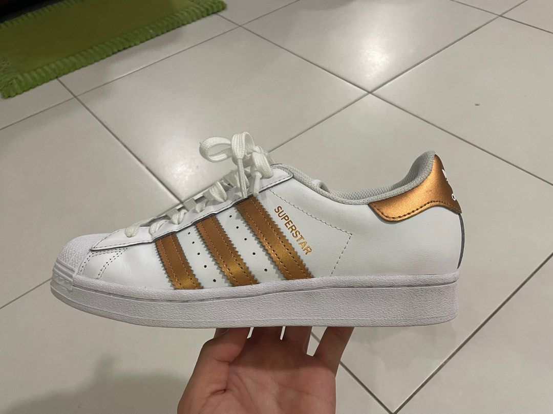 COPPER ADIDAS SUPERSTAR, Women's Fashion, Footwear, Sneakers on Carousell