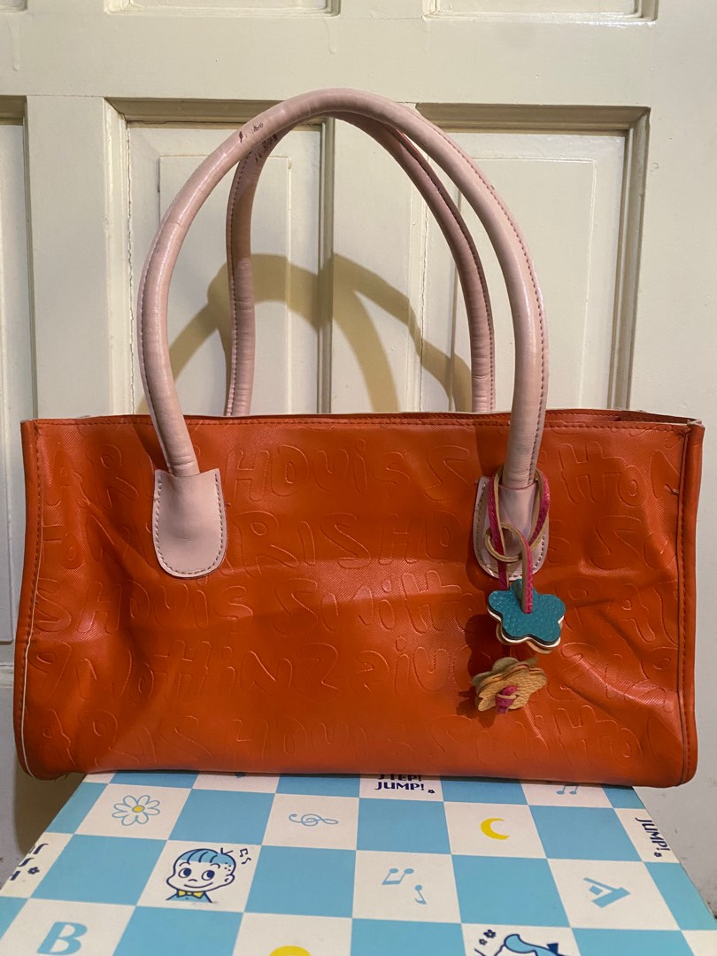 How R U Shoulder Bag on Carousell