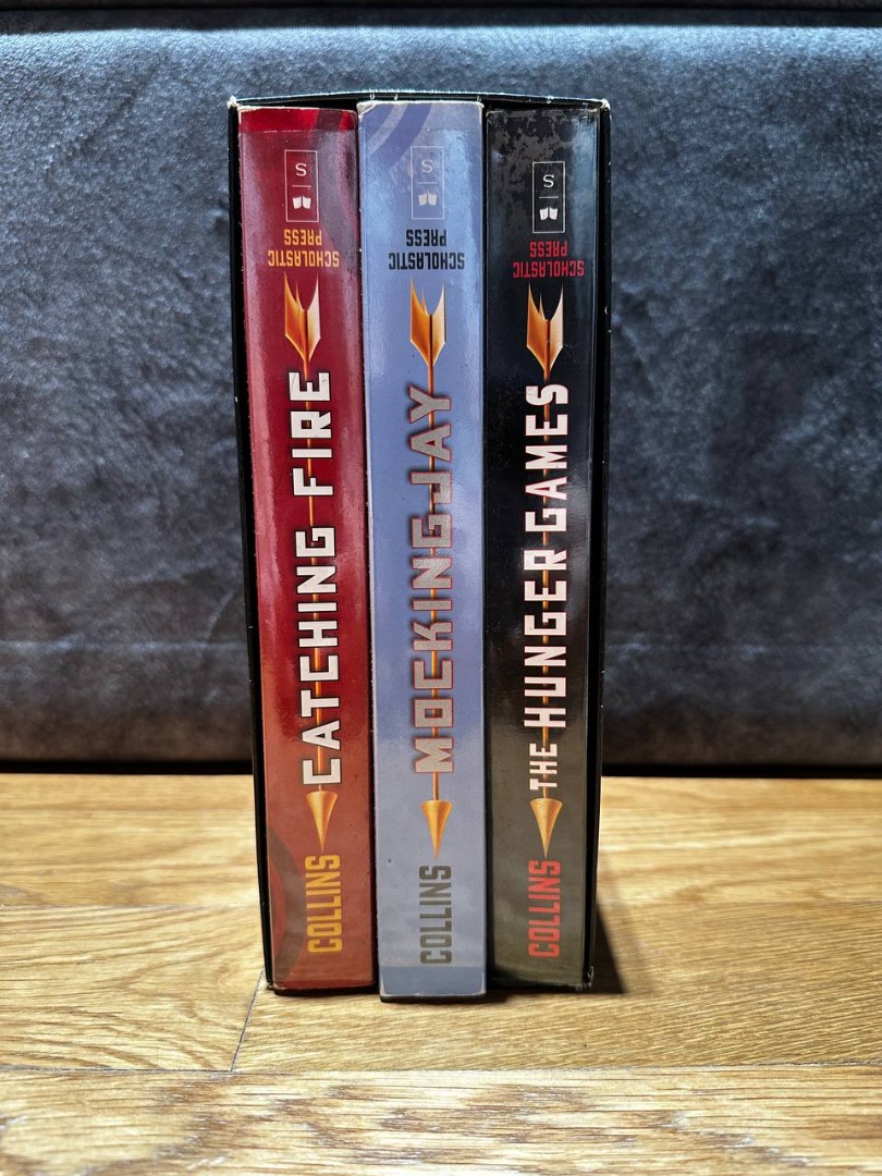 Hunger Games Trilogy, Hobbies & Toys, Books & Magazines, Fiction & Non ...