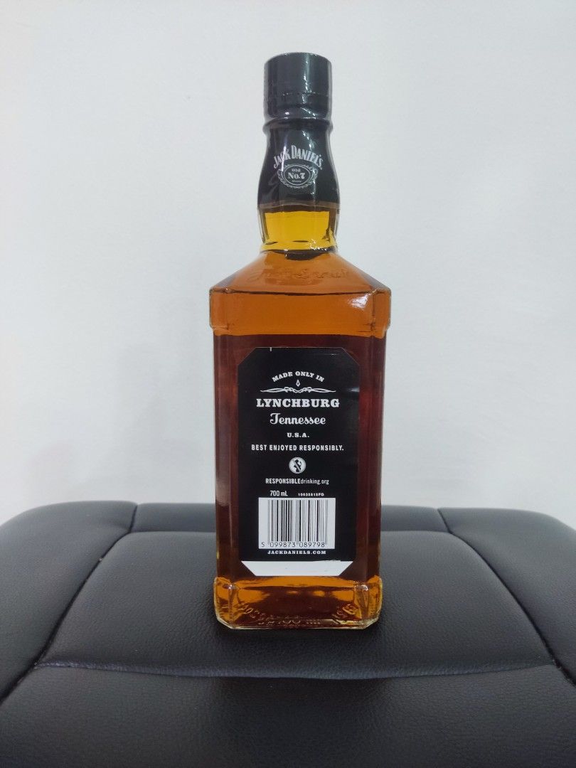 Jack Daniel's Old No.7 (700ml), Food & Drinks, Alcoholic Beverages on Carousell