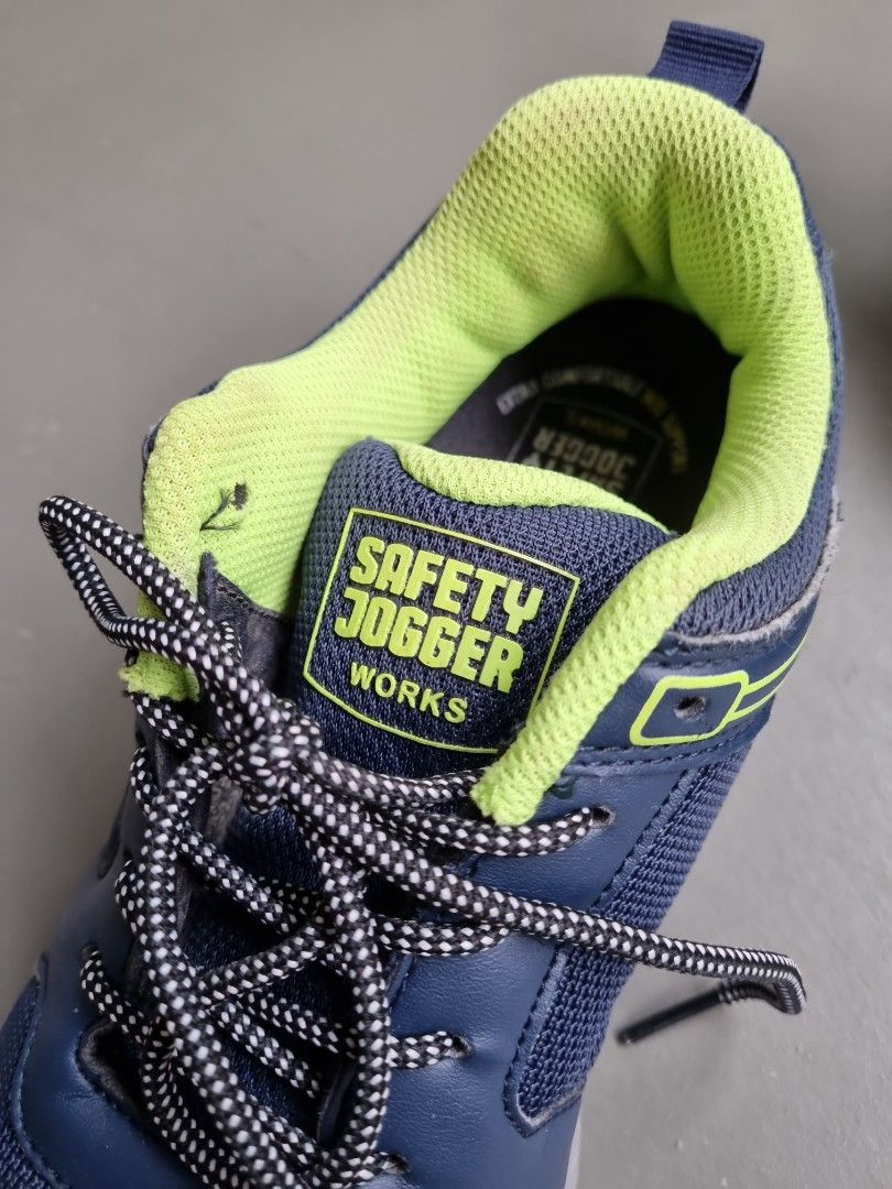 Jogger safety shoe, Men's Fashion, Footwear, Shoe inserts & accessories on Carousell