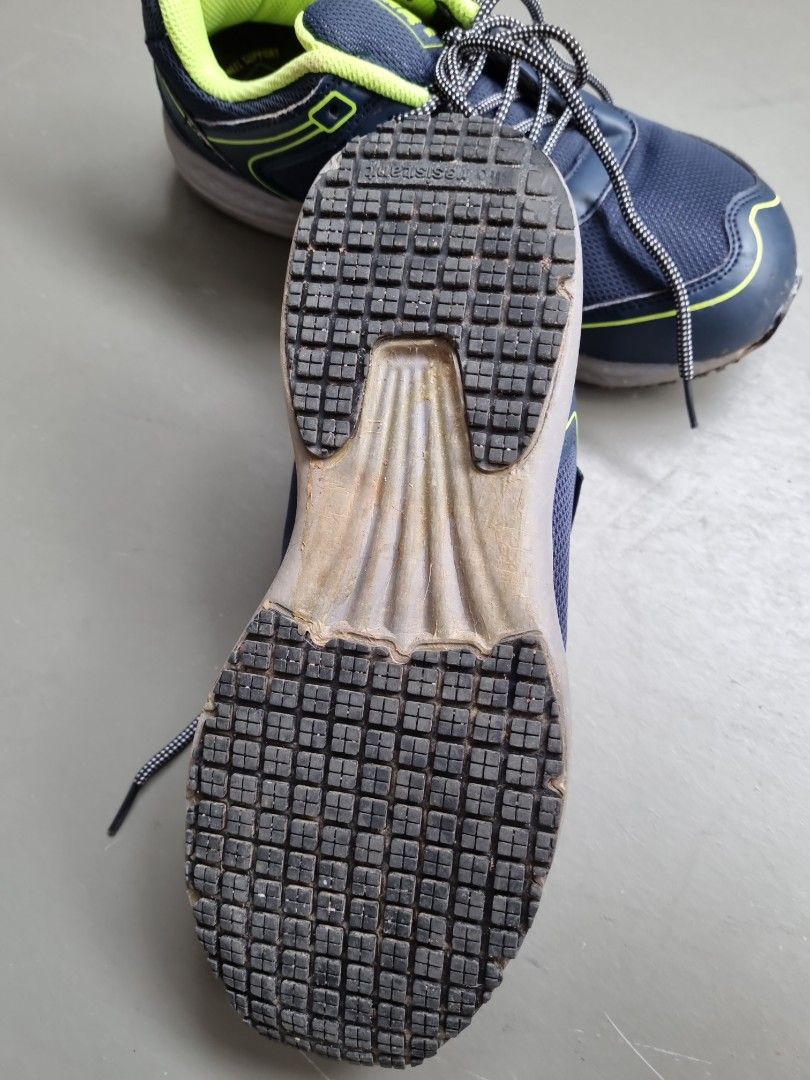 Jogger safety shoe, Men's Fashion, Footwear, Shoe inserts & accessories on Carousell