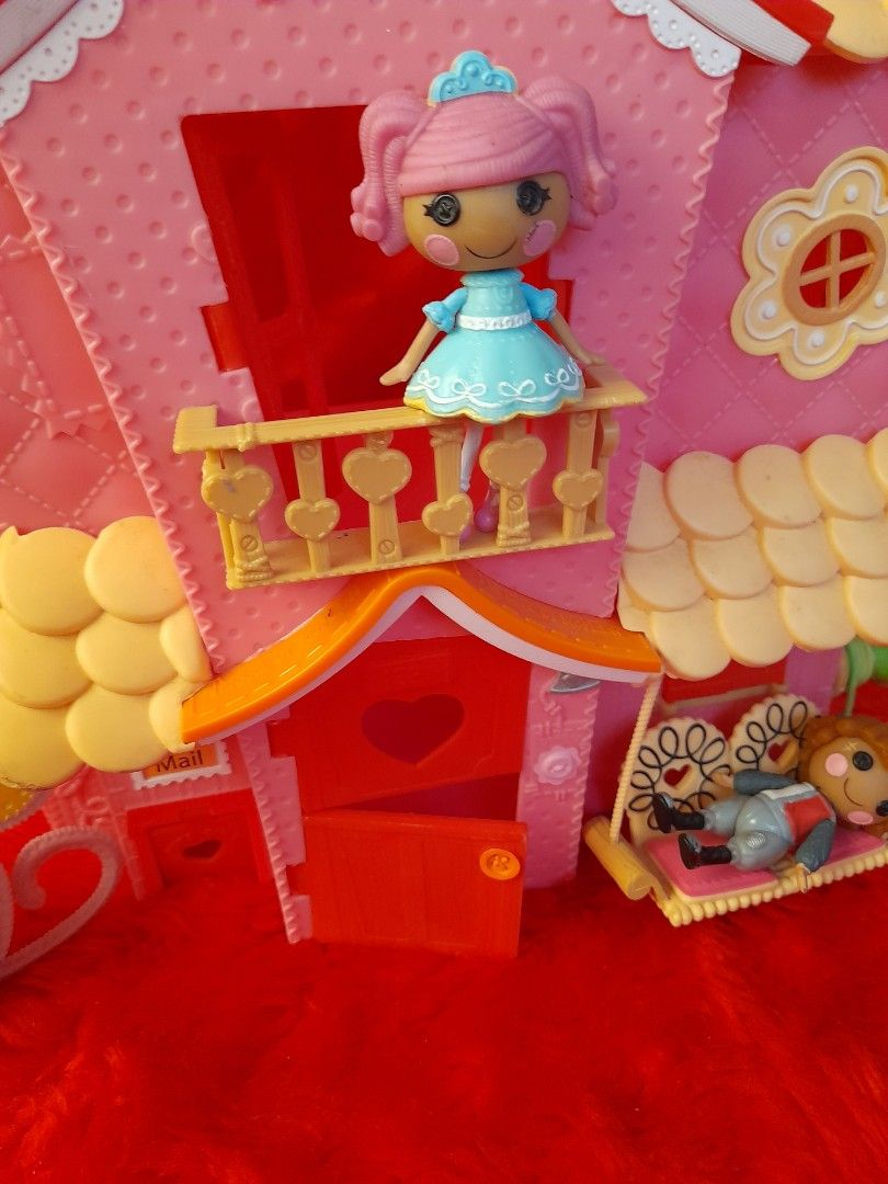 Lala loopsy doll house, Hobbies & Toys, Toys & Games on Carousell