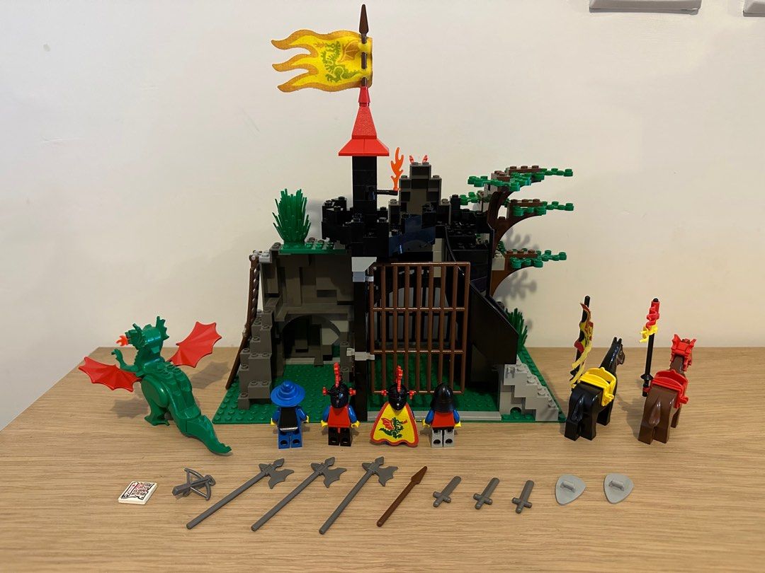 Lego 6076 Castle Dragon Masters Dark Dragon’s Den 城堡 飛龍族 獸穴, 興趣及遊戲, 玩具 ...