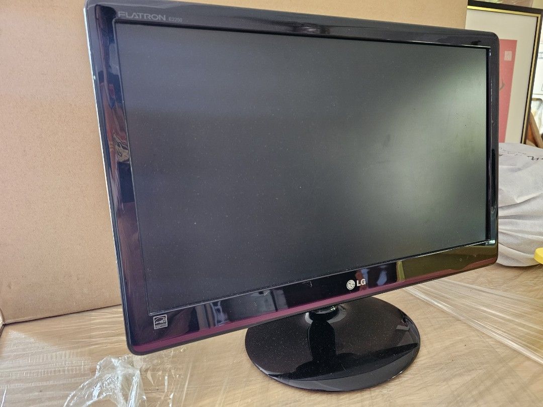 LG Flatron 22" Monitor Screen LED LCD, Computers & Tech, Parts ...