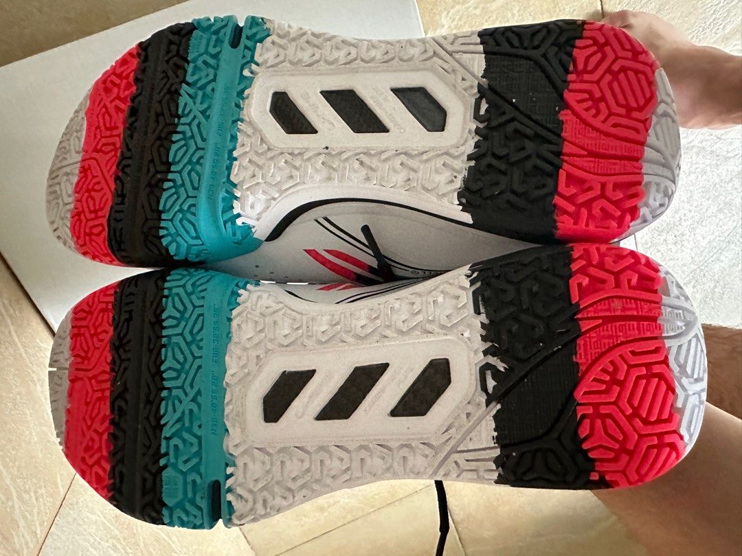 Li Ning Saga 2.0 Pro Badminton Shoes, Sports Equipment, Sports & Games ...