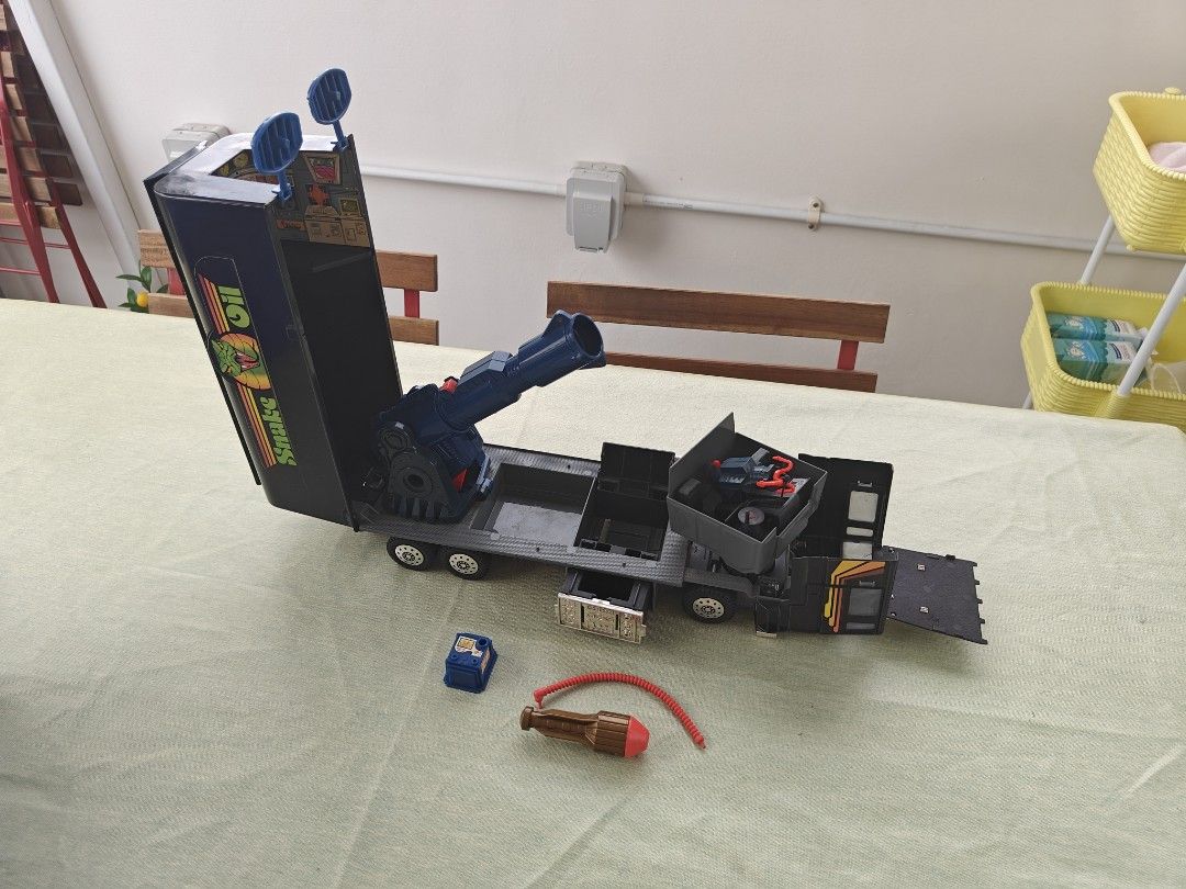 M.A.S.K Outlaw Mask Truck Snake Oil, Hobbies & Toys, Toys & Games on ...