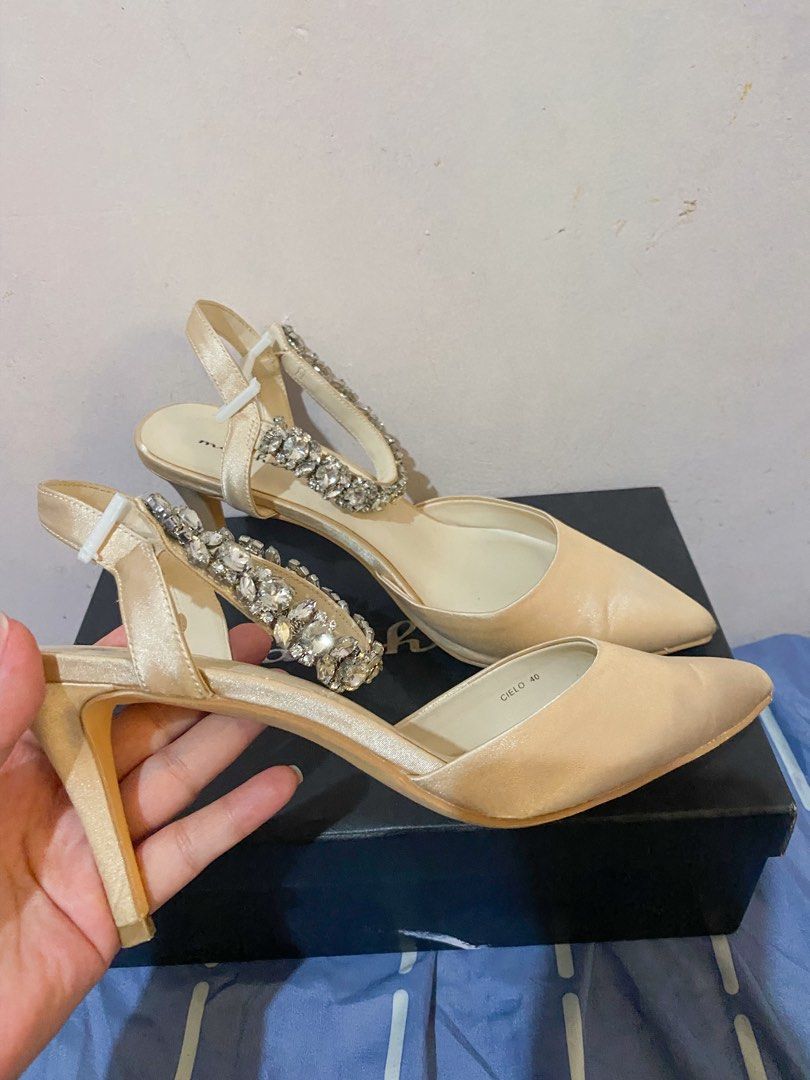 MATTHEWS Heels on Carousell