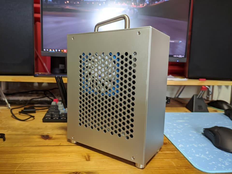 Metalfish S3 ultra portable ITX Chassis with discrete GPU support, Computers & Tech, Parts ...