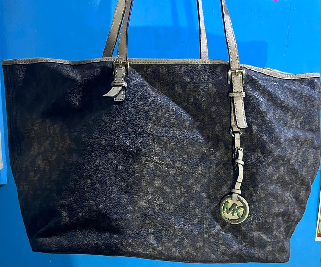 MK tote bag, Luxury, Bags & Wallets on Carousell