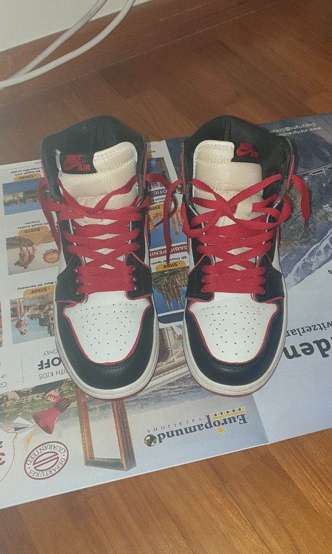 Nike Air Jordan 1 Bloodline, Men's Fashion, Footwear, Sneakers on Carousell