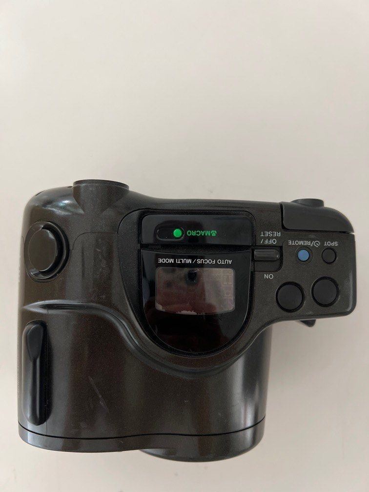 Olympus IZM330 ZOOM AF quartzdate, Photography, Cameras on Carousell