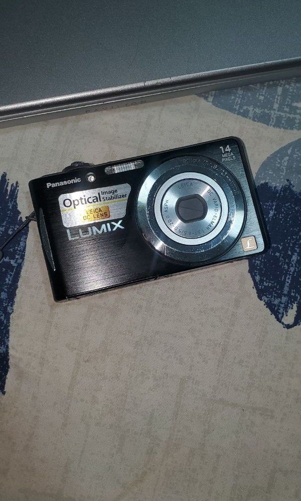 Panasonic Lumix 14 MP, Photography, Cameras on Carousell