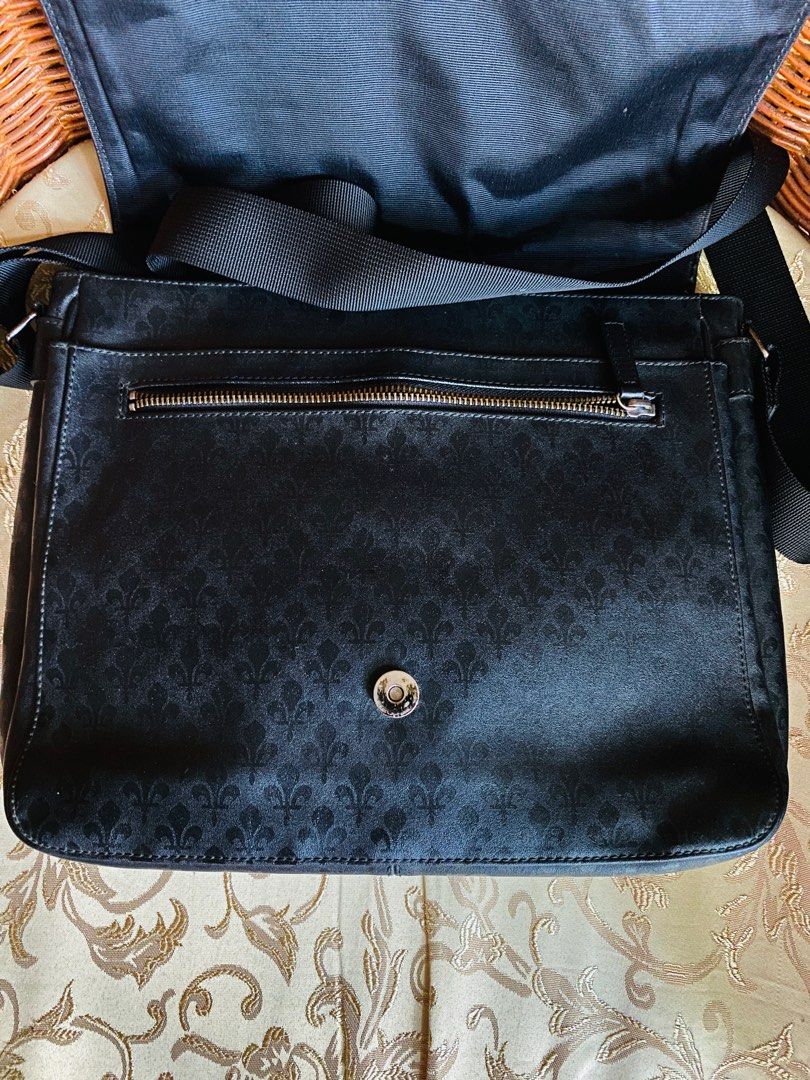 PATRICK COX MESSENGER BAG, Women's Fashion, Bags & Wallets, Cross-body ...